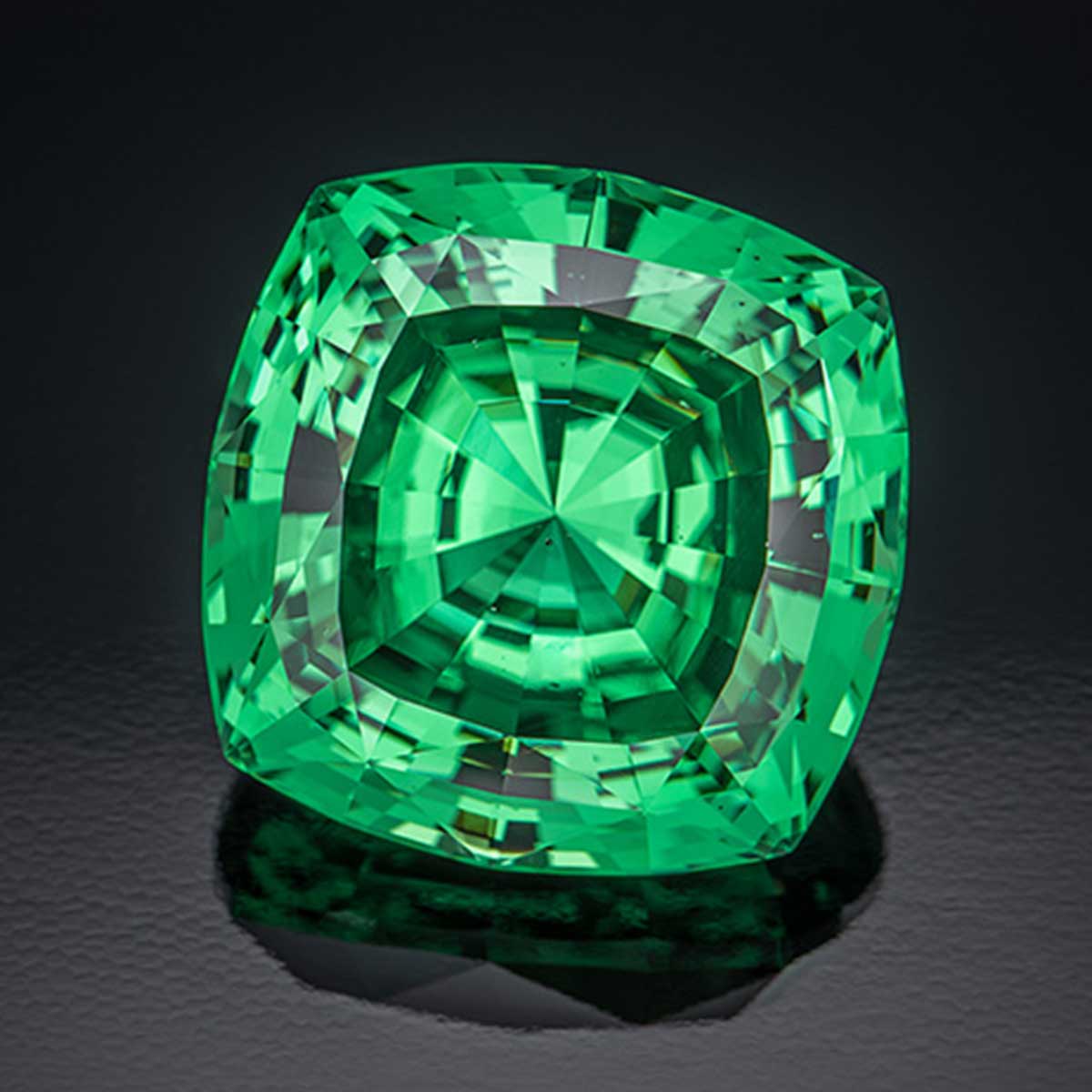 Tsavorite - Qasim Artisan Jewels Stone Atlas